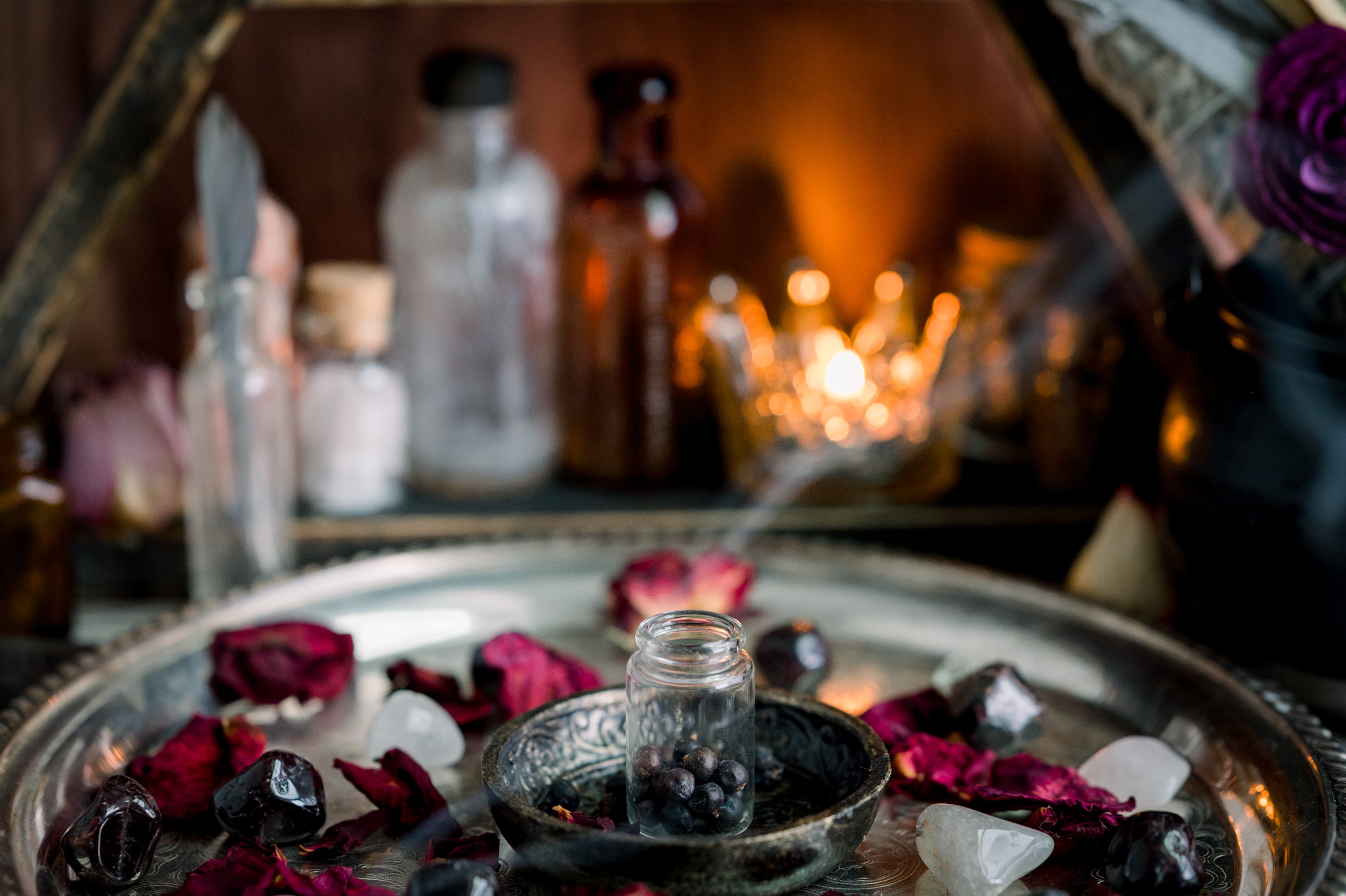 Align Your Altar with the Wheel of the Year – Saged